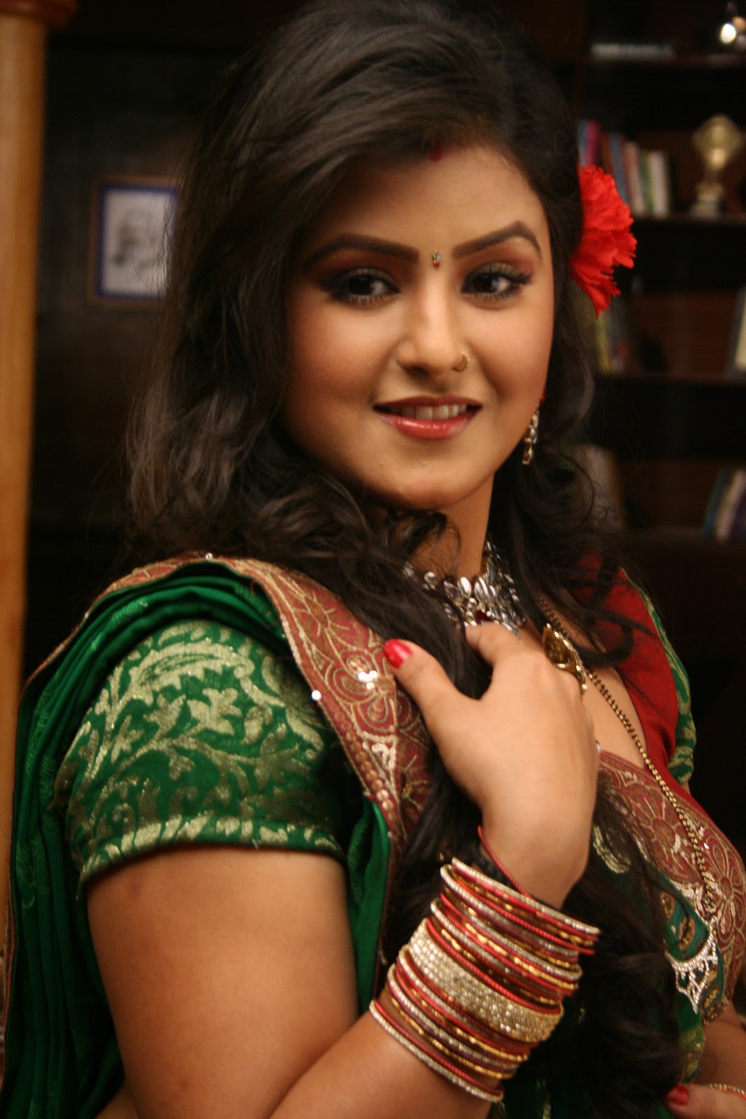 Film Udyog Se: AkankshaAwasthi: Powerhouse Performer Film Udyog Se: AkankshaAwasthi: Powerhouse Performer