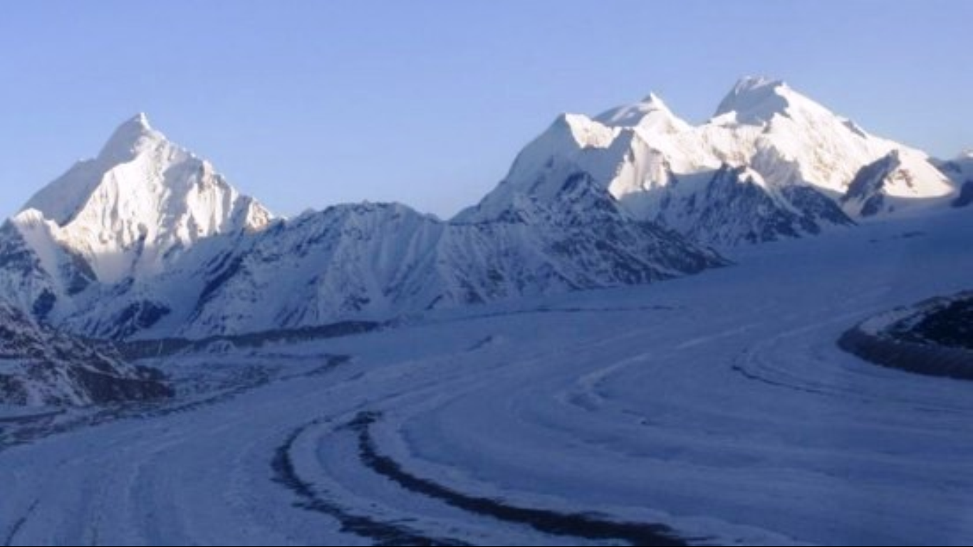Sichen Glacier Pakistan Second Biggest In The Wolrd Popcane sichen-glacier-pakistan-second-biggest-in-the-wolrd-popcane