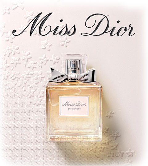 Smartologie: Natalie Portman for Dior: Diorshow New Look Mascara and ... Smartologie: Natalie Portman for Dior: Diorshow New Look Mascara and ...