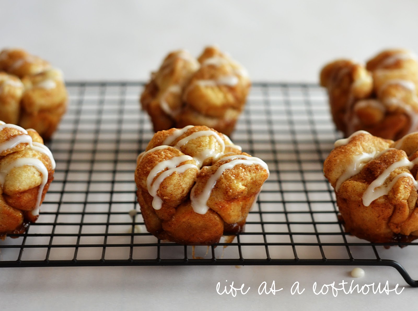 Cini-Mini Monkey Breads - Life In The Lofthouse