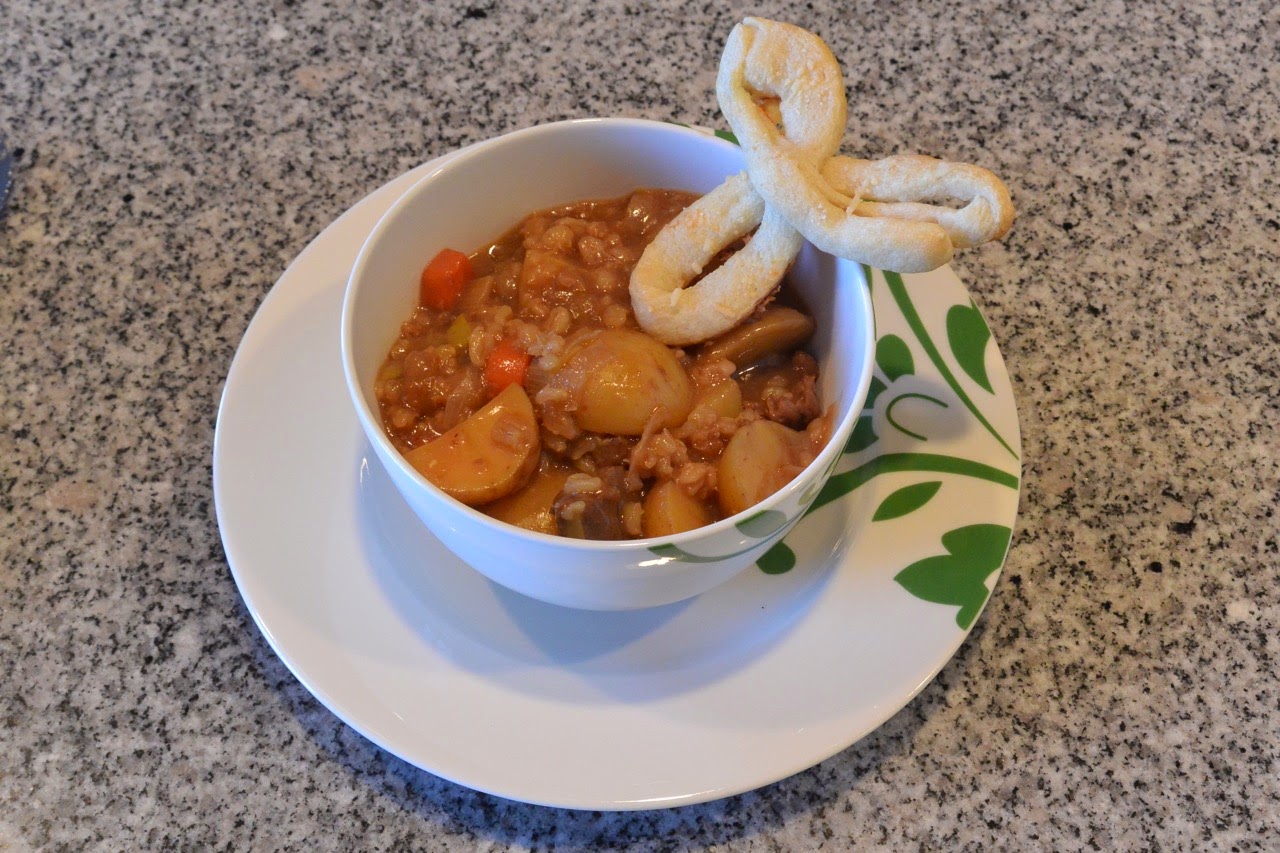 Mixin Mom Irish Beef Stew With Celtic Trinity Knots mixin-mom-irish-beef-stew-with-celtic-trinity-knots