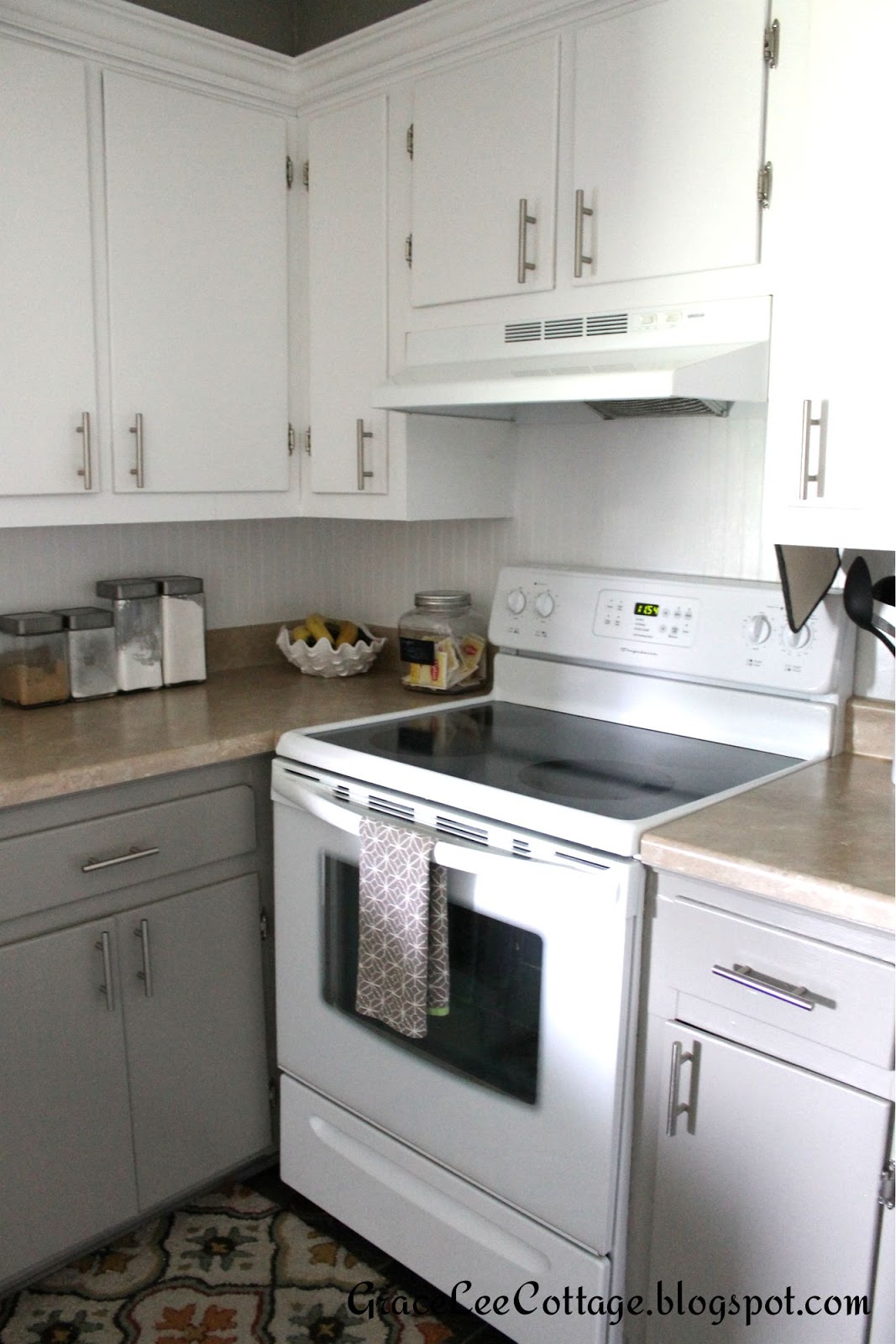 Grace Lee Cottage: Updating old kitchen cabinets Grace Lee Cottage: Updating old kitchen cabinets