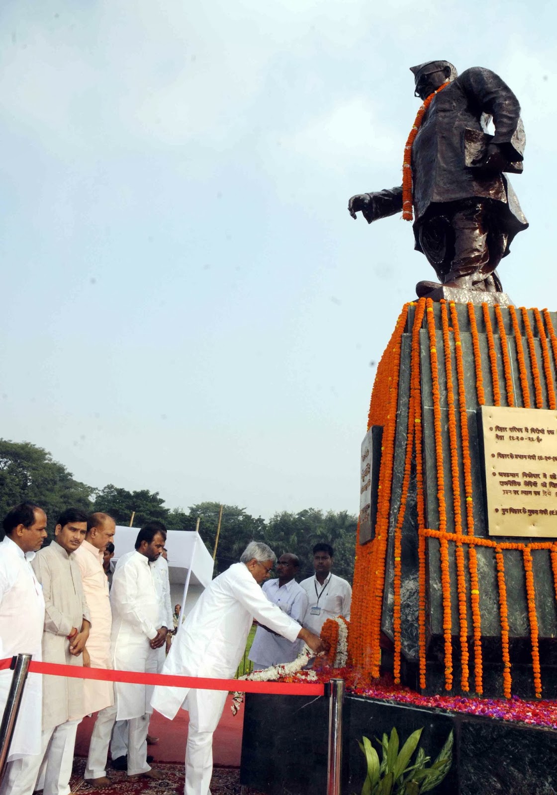 View Patna: Bihar CM Nitish Kumar pays tribute to Sri Krishna Singh View Patna: Bihar CM Nitish Kumar pays tribute to Sri Krishna Singh