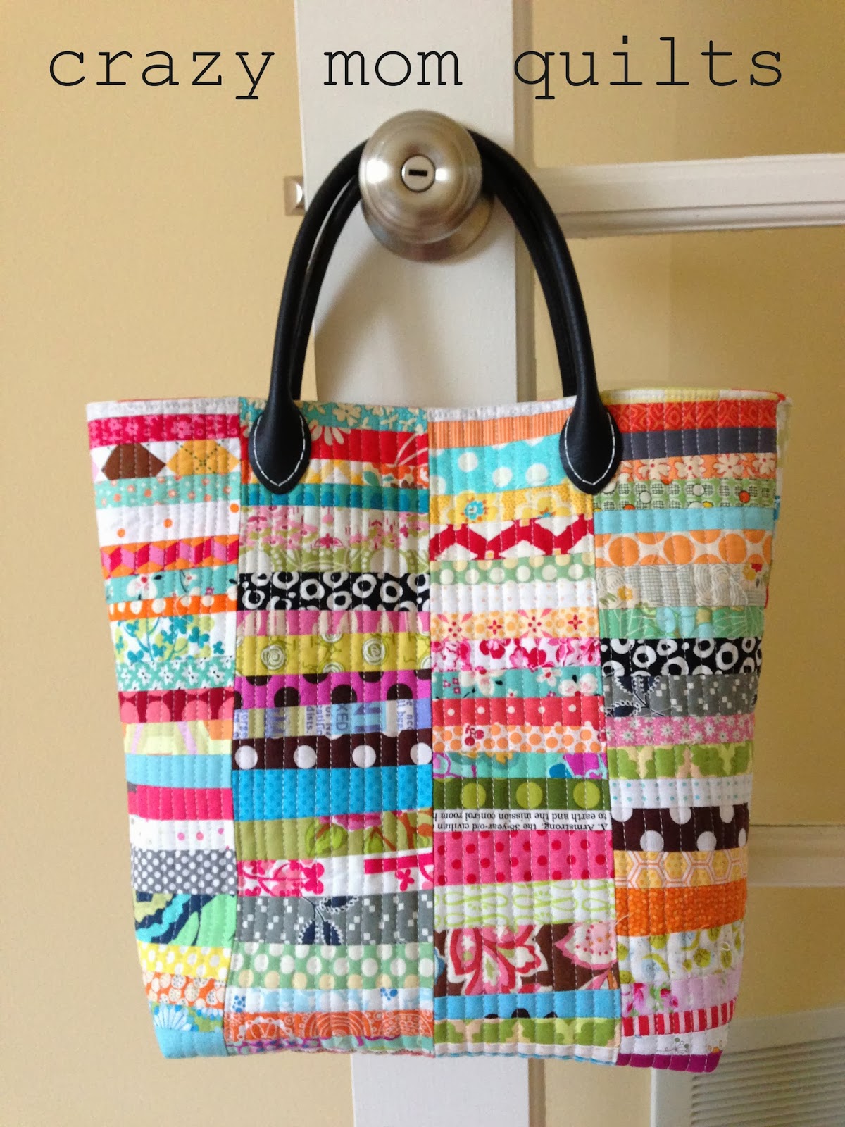 Crazy Mom Quilts Scrap Happy Purse Pattern crazy-mom-quilts-scrap-happy-purse-pattern