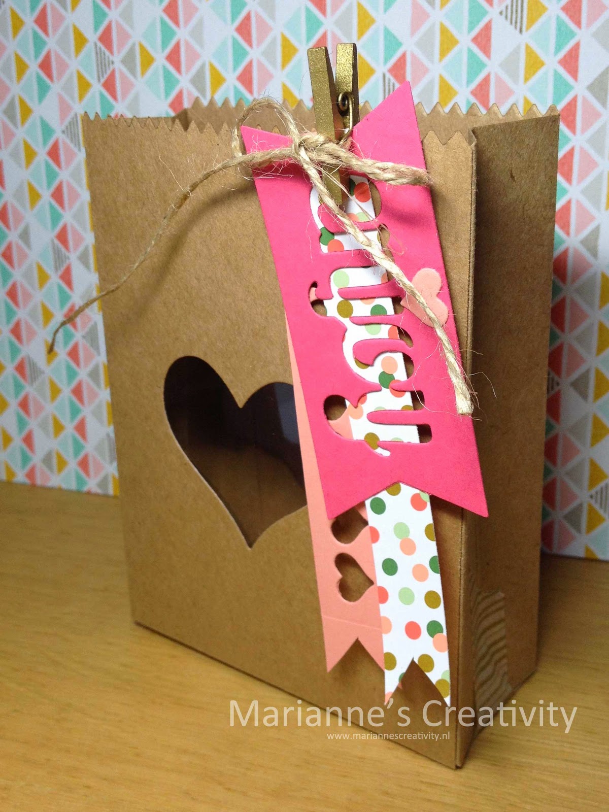 Marianne's Creativity: Mini Treat Bag Thinlits