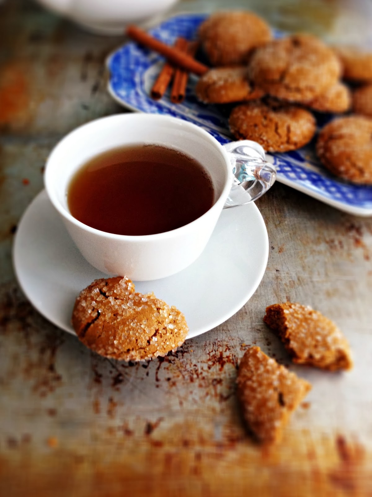 Sweetsugarbean All Curled Up Chewy Molasses Cookies sweetsugarbean-all-curled-up-chewy-molasses-cookies