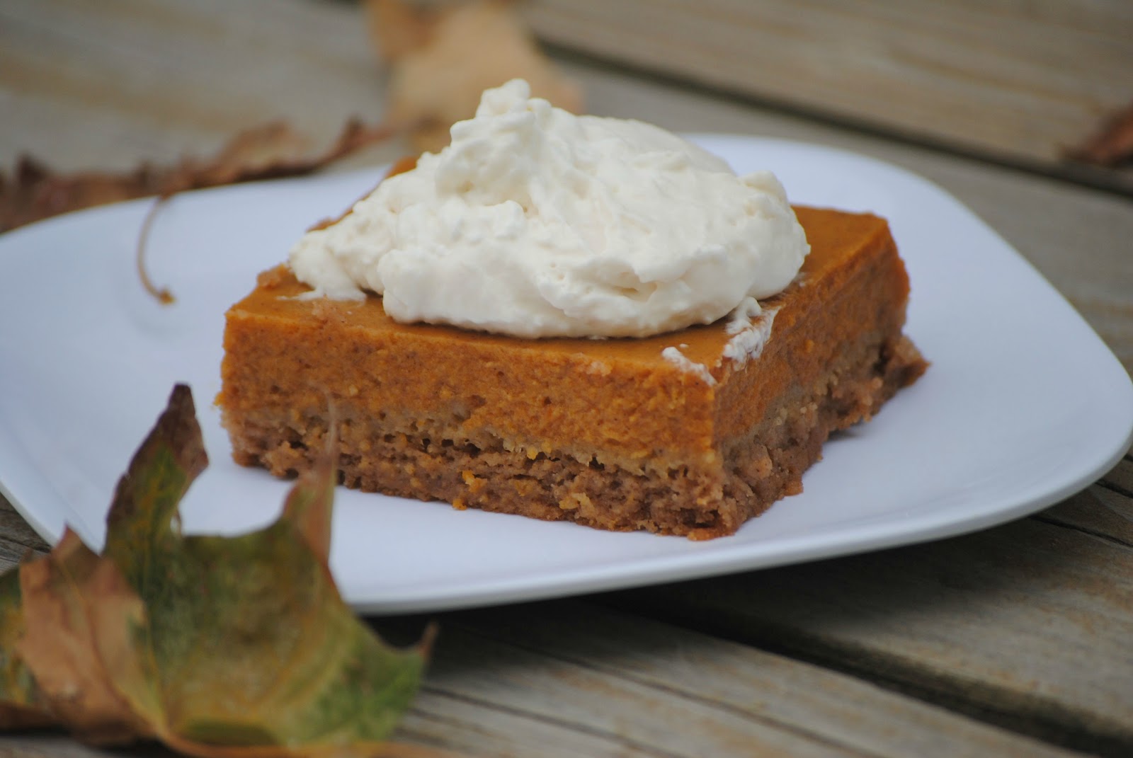 The Farm Girl Recipes Pumpkin Pie Bars the-farm-girl-recipes-pumpkin-pie-bars