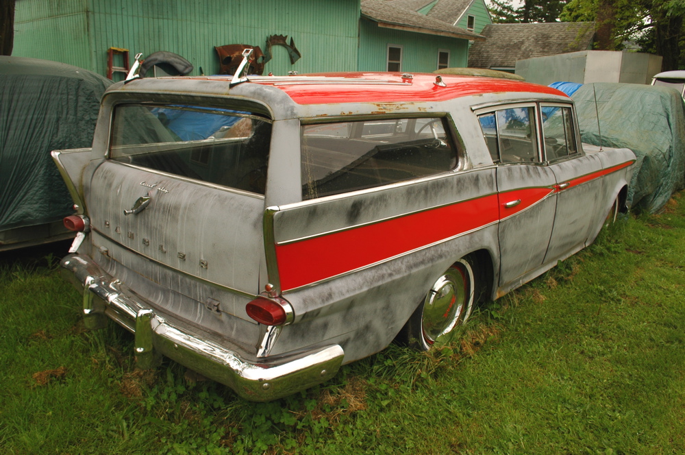 OLD PARKED CARS.: 1959 Rambler Cross Country Custom Wagon. OLD PARKED CARS.: 1959 Rambler Cross Country Custom Wagon.