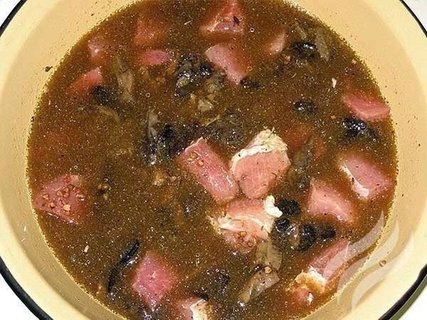 НАША - КАША: Гречка с мясом и грибами в пакете для запекания.