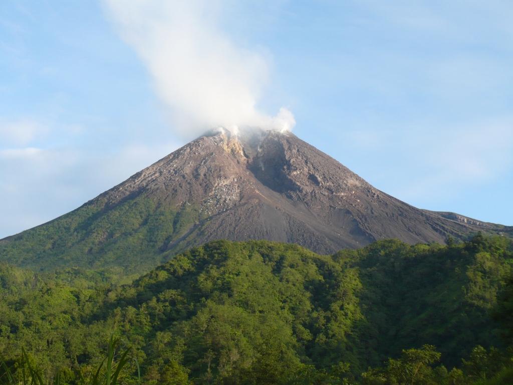SUDUT PENGETAHUAN: Dampak Erupsi Merapi terhadap Pemanfaatan Lahan di ... SUDUT PENGETAHUAN: Dampak Erupsi Merapi terhadap Pemanfaatan Lahan di ...