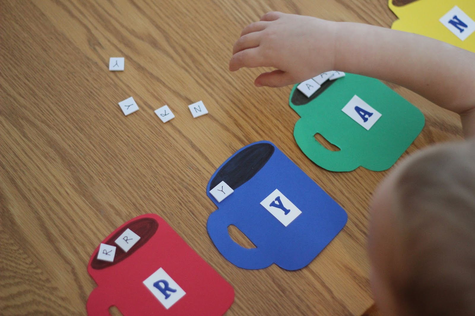 Hot Chocolate Alphabet Matching Game | Toddler Approved! | Bloglovin’