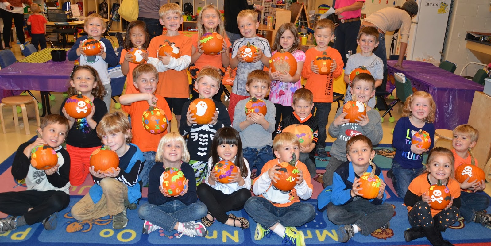 A Place Called Kindergarten: happy halloweeeeeeeen!!!!!