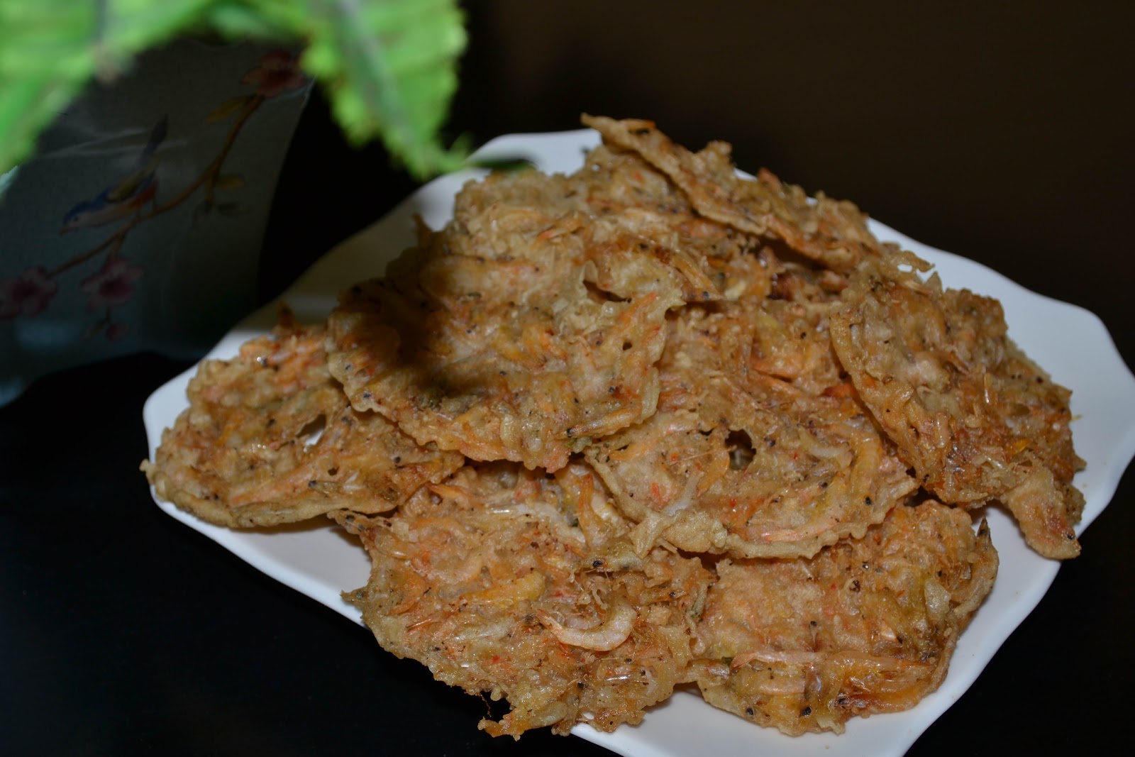 Diah Didi's Kitchen: Rempeyek Udang Diah Didi's Kitchen: Rempeyek Udang