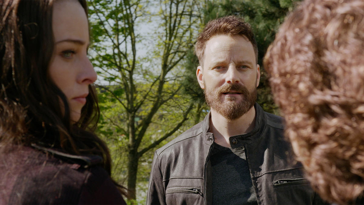 Continuum 4x04e05 – Zero Hour / The Desperate Hours