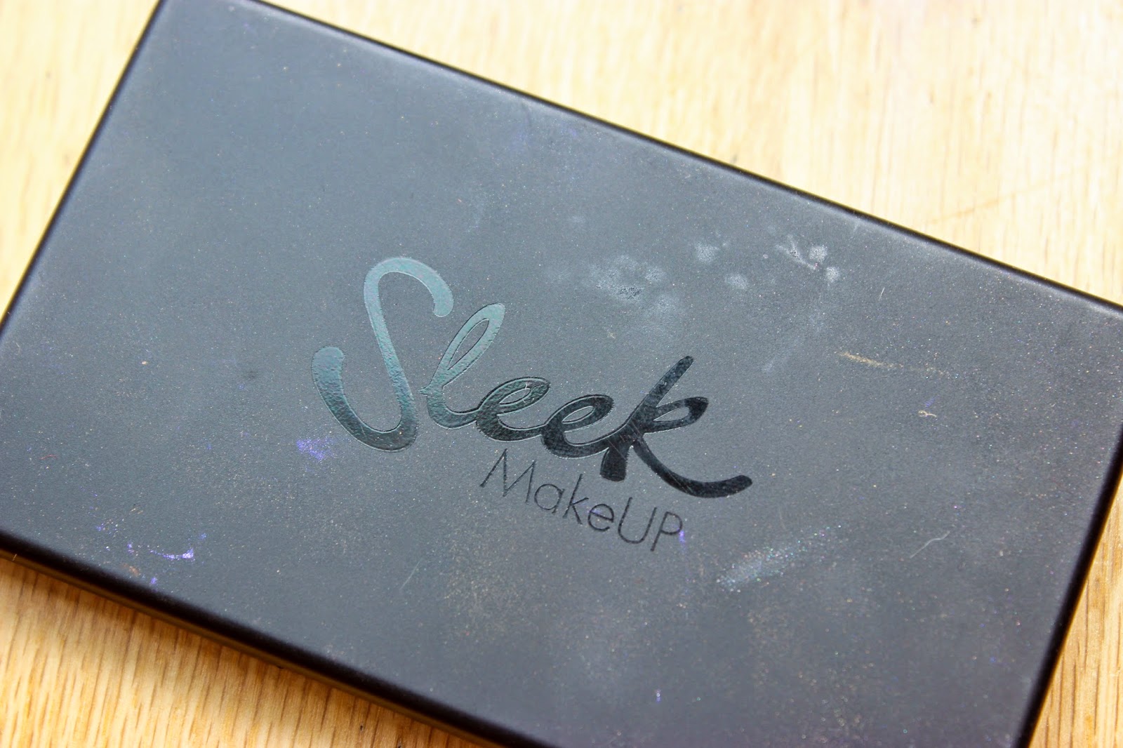 Sleek Face Form in Dark - Discoveries Of Self (dosblog)