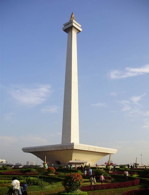 Riszky Nurseno: Mengenal Lebih Dalam Tentang Monas (Monumen Nasional) Riszky Nurseno: Mengenal Lebih Dalam Tentang Monas (Monumen Nasional)