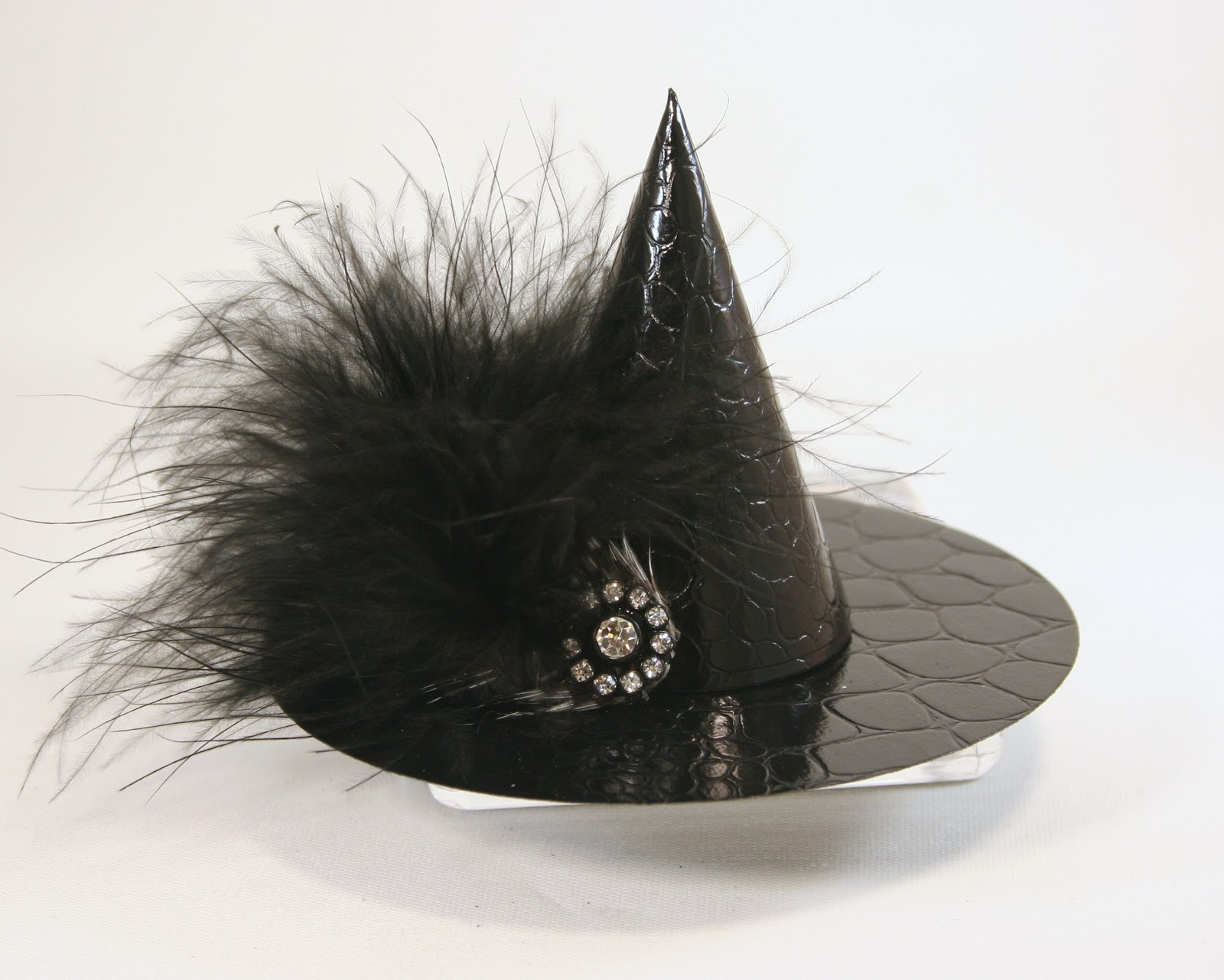 Sprinkled With Glitter Mini Witch Hats Halloween Costume And Decor sprinkled-with-glitter-mini-witch-hats-halloween-costume-and-decor