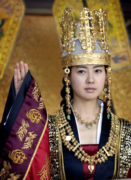 junghyejiwon: An ordinary young Deokman turns the Queen of Silla ... junghyejiwon: An ordinary young Deokman turns the Queen of Silla ...