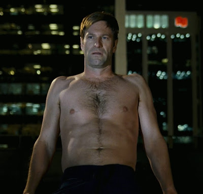 my new plaid pants: Gratuitous Aaron Eckhart
