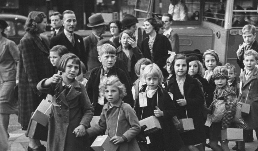 WWII Through the Lens: British Children Evacuated