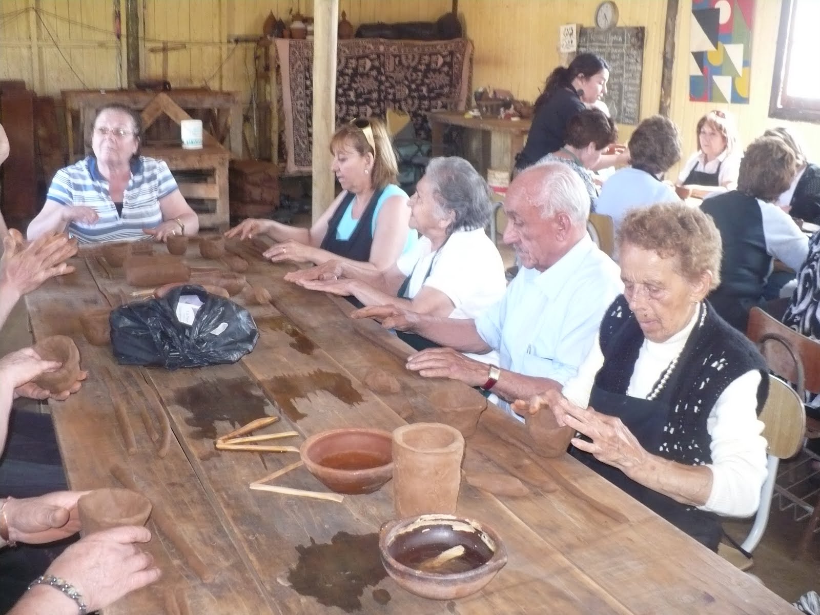 Centro Cultural y Social Nuevo Sendero: Taller de Artesania en Greda ... Centro Cultural y Social Nuevo Sendero: Taller de Artesania en Greda ...