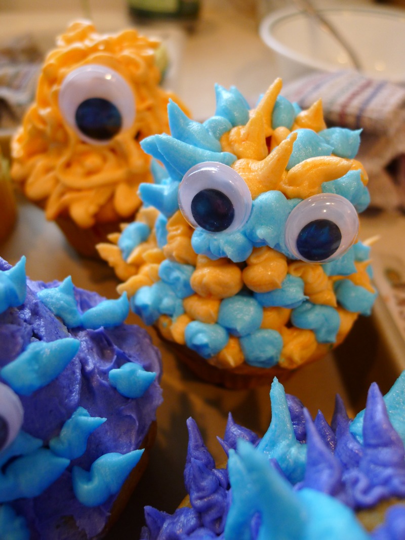 Pieces by Polly: Monster Cupcakes