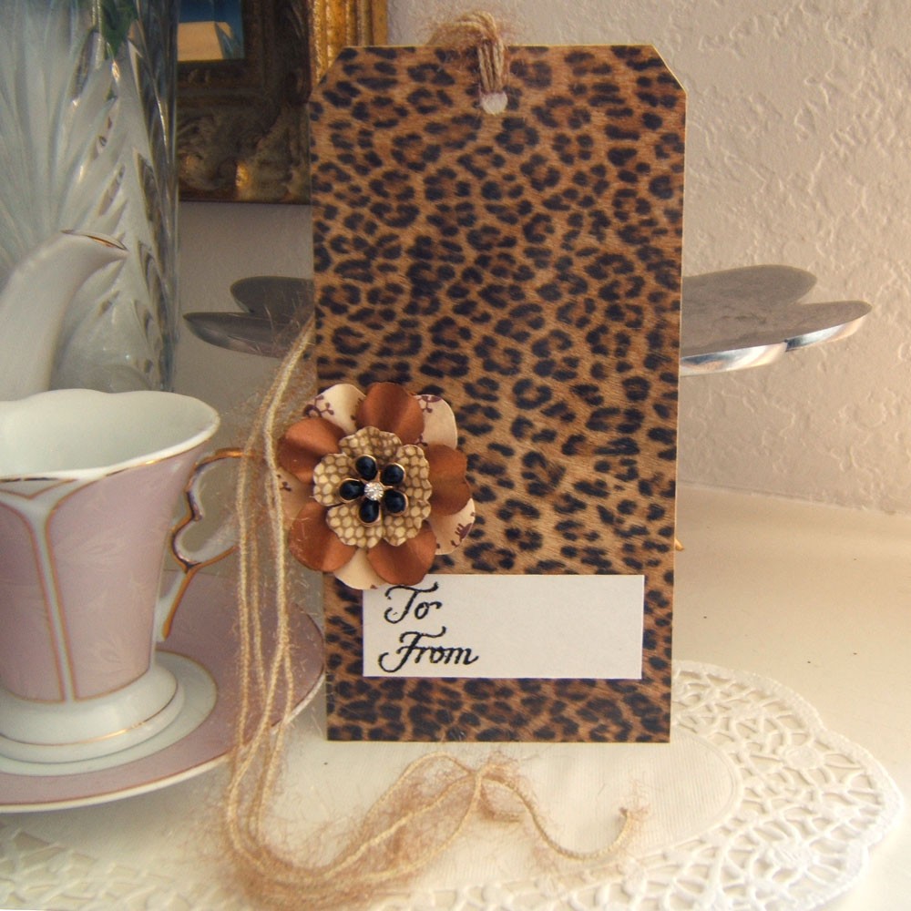 Candy Leopard Print Gift Tags candy-leopard-print-gift-tags