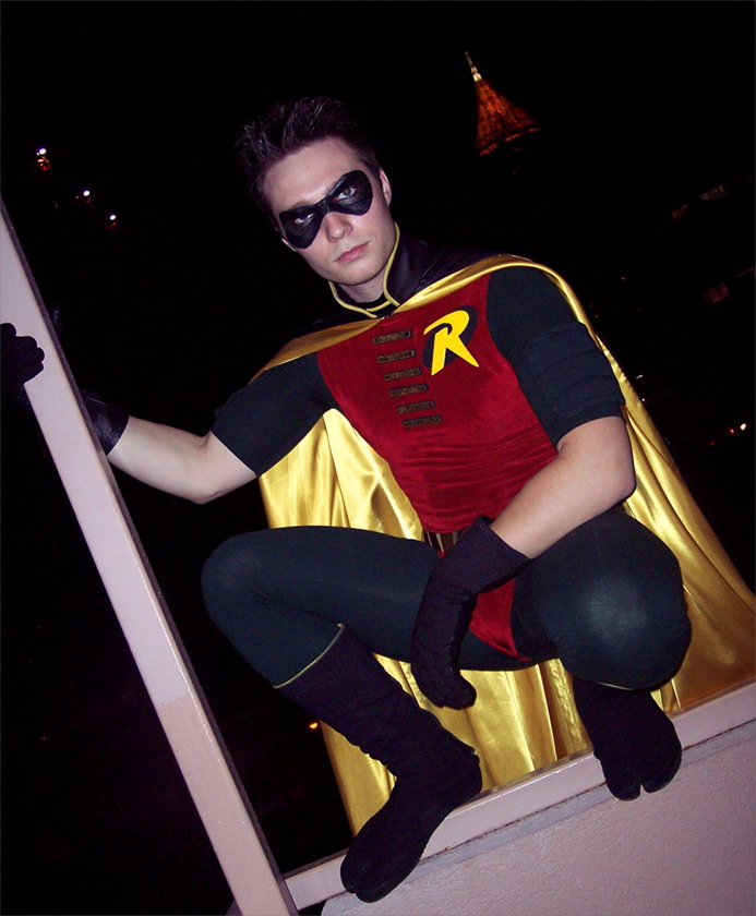 Robin Sampler – Captured Heroes