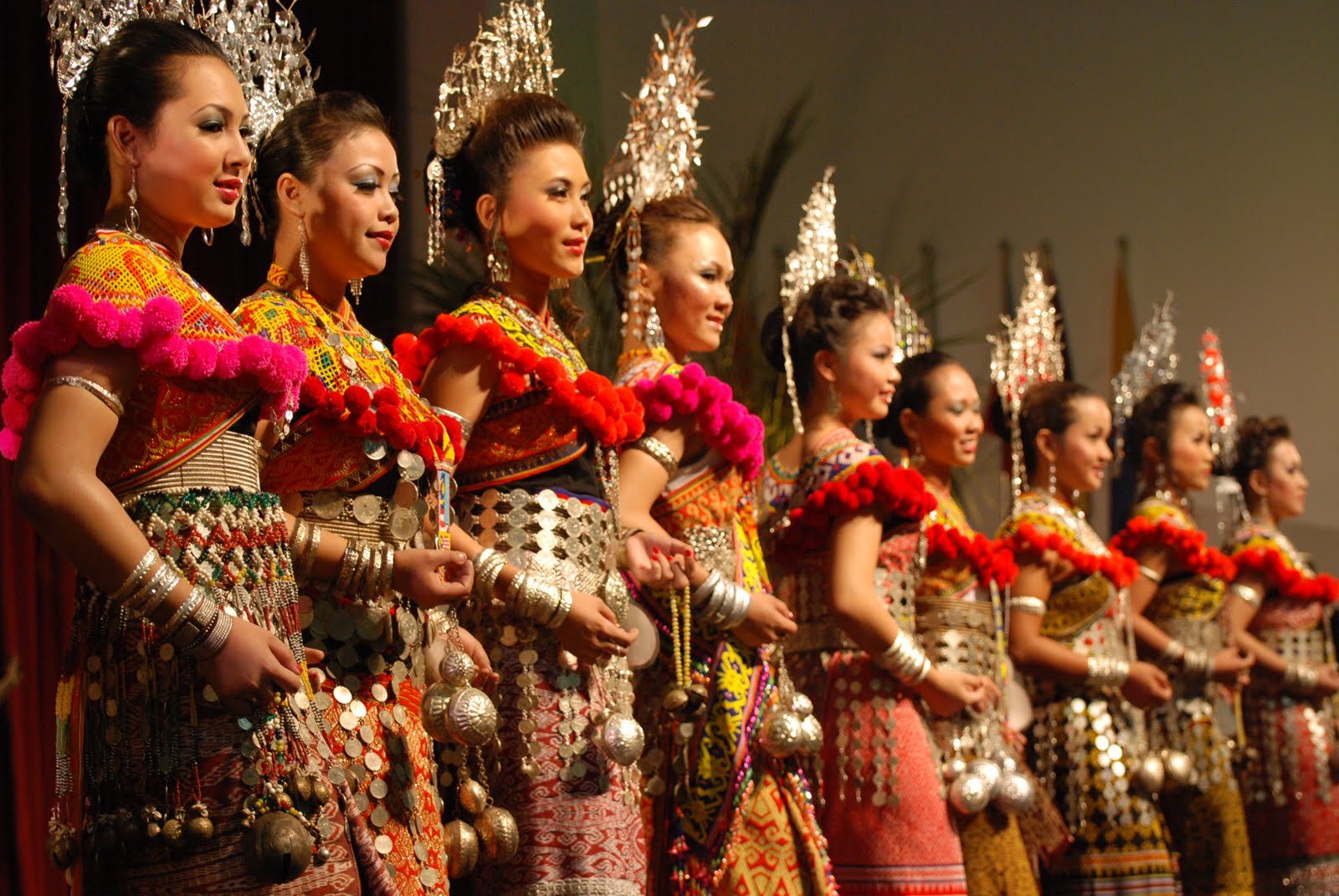 SARAKUP INDU DAYAK SARAWAK (SIDS), SIBU...: Selamat Hari Gawai Dayak SARAKUP INDU DAYAK SARAWAK (SIDS), SIBU...: Selamat Hari Gawai Dayak