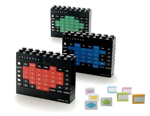 DIY Puzzle Block Desk Calendar (Lego-style) ~ ChaPlang.com Blog