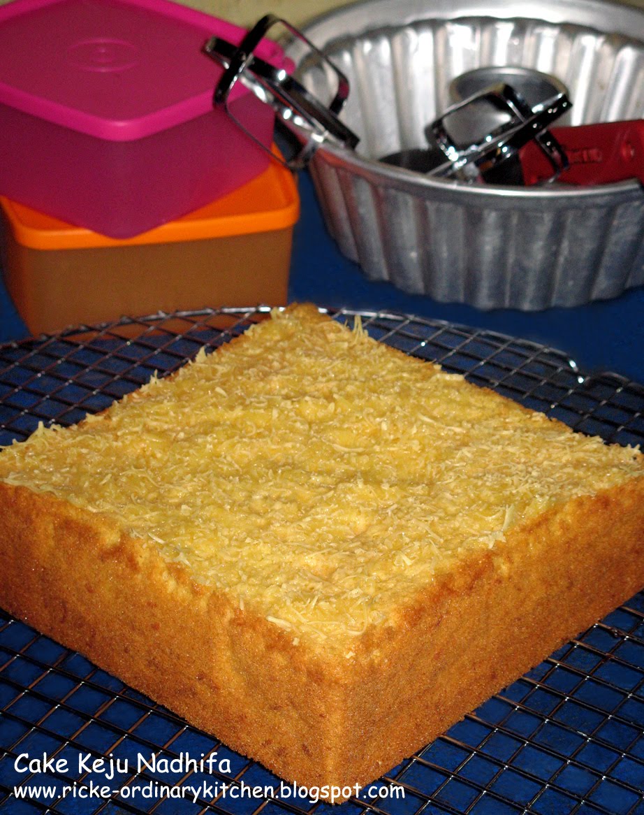 Just My Ordinary Kitchen...: CAKE KEJU NADHIFA Just My Ordinary Kitchen...: CAKE KEJU NADHIFA
