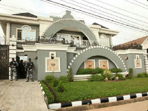 Fierce looking bodyguards at P-Square Mansion :-) | Welcome to Linda ...