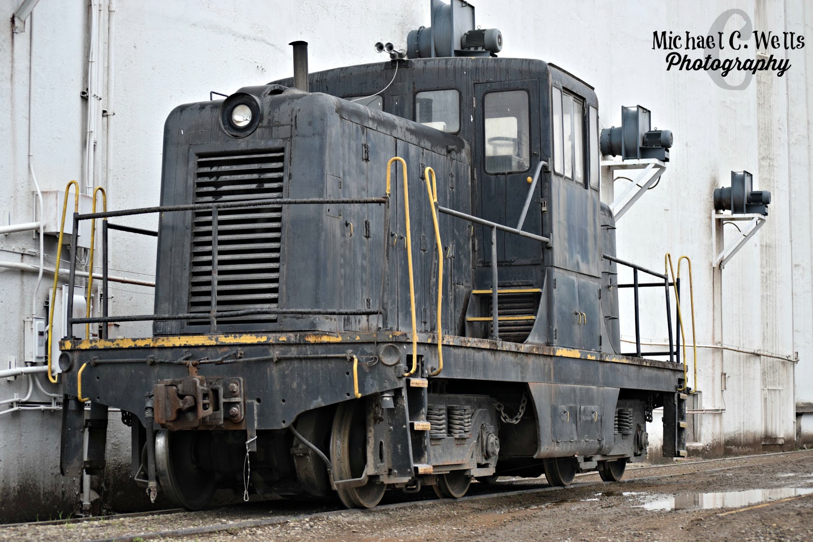 Bachmann 1940's GE 44-ton Railroad Switcher