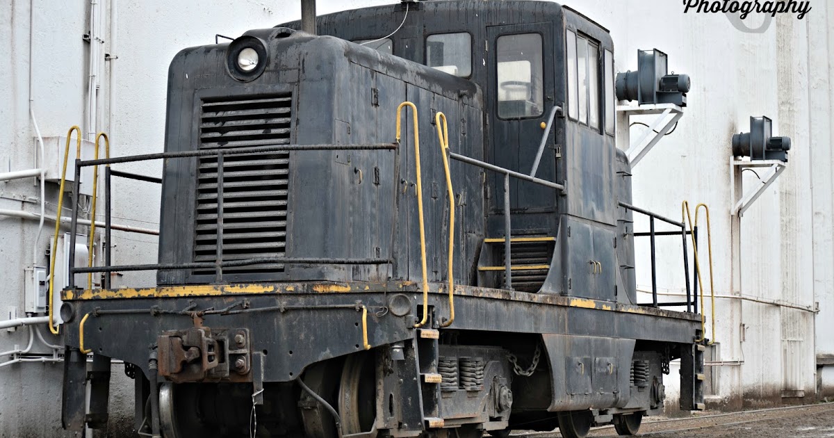 Bachmann 1940's GE 44-ton Railroad Switcher