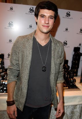 Los Ojos del Espectador: Drew Roy