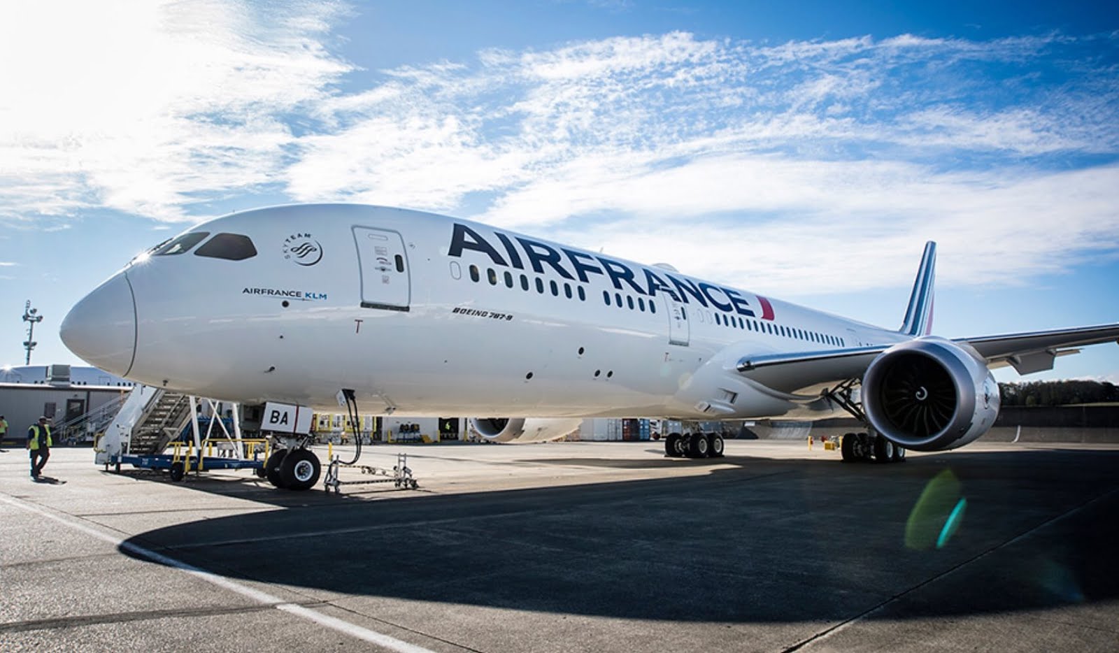 Flyingphotos Magazine News: Boeing, AerCap Celebrate Delivery of Air ...