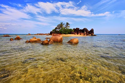 Wisata Pantai Temajuk ~ Hepi Tour