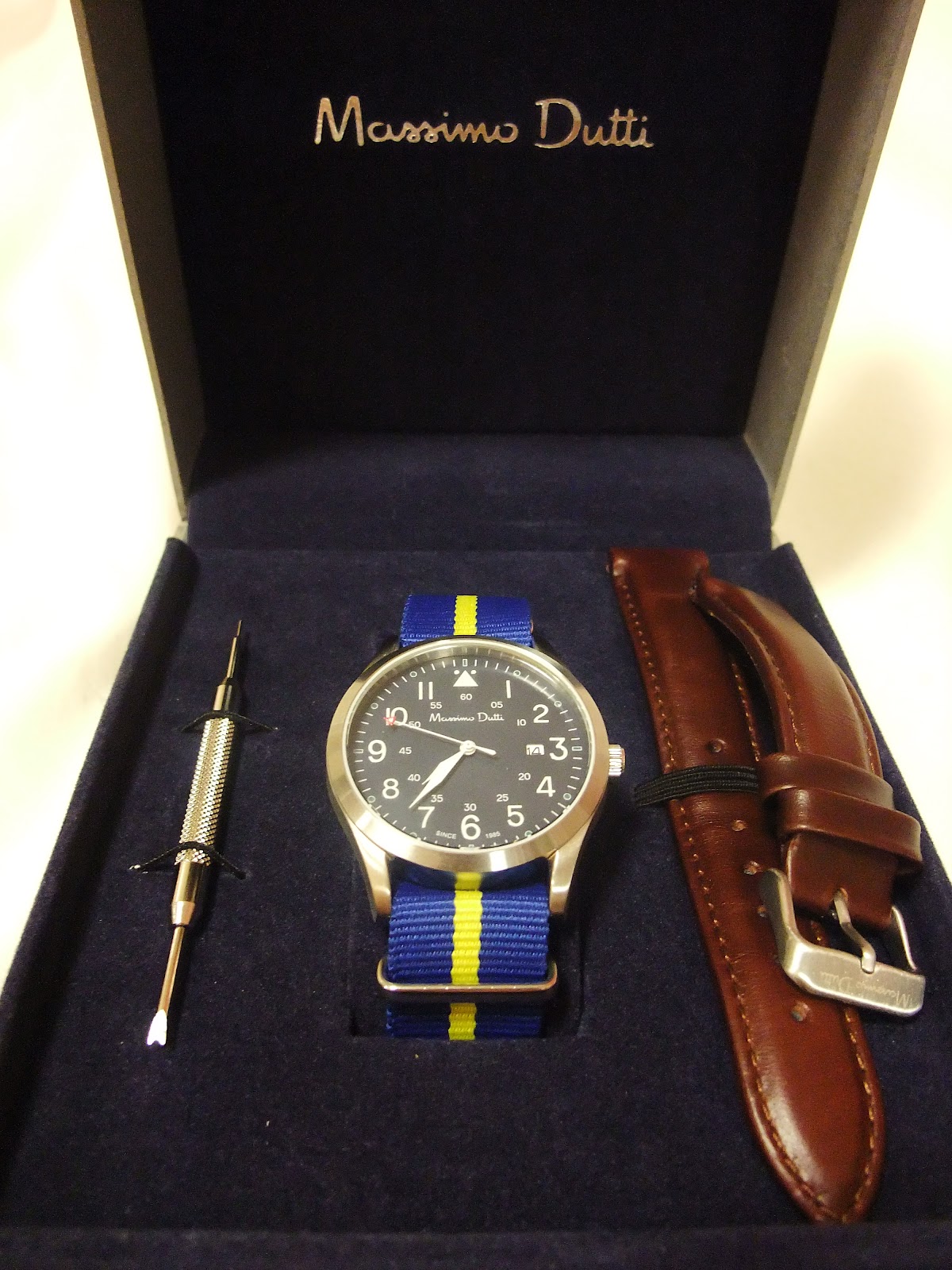 關於品味: Massimo Dutti Summer Watch