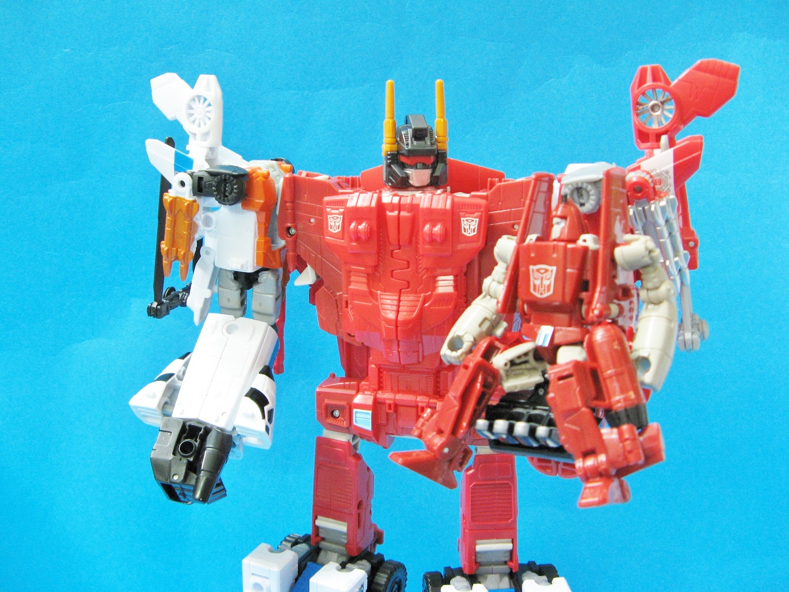 Transformers Generations Combiner Wars ALPHATRON/BETATRON(IDW) 變形金剛世代合體 ...