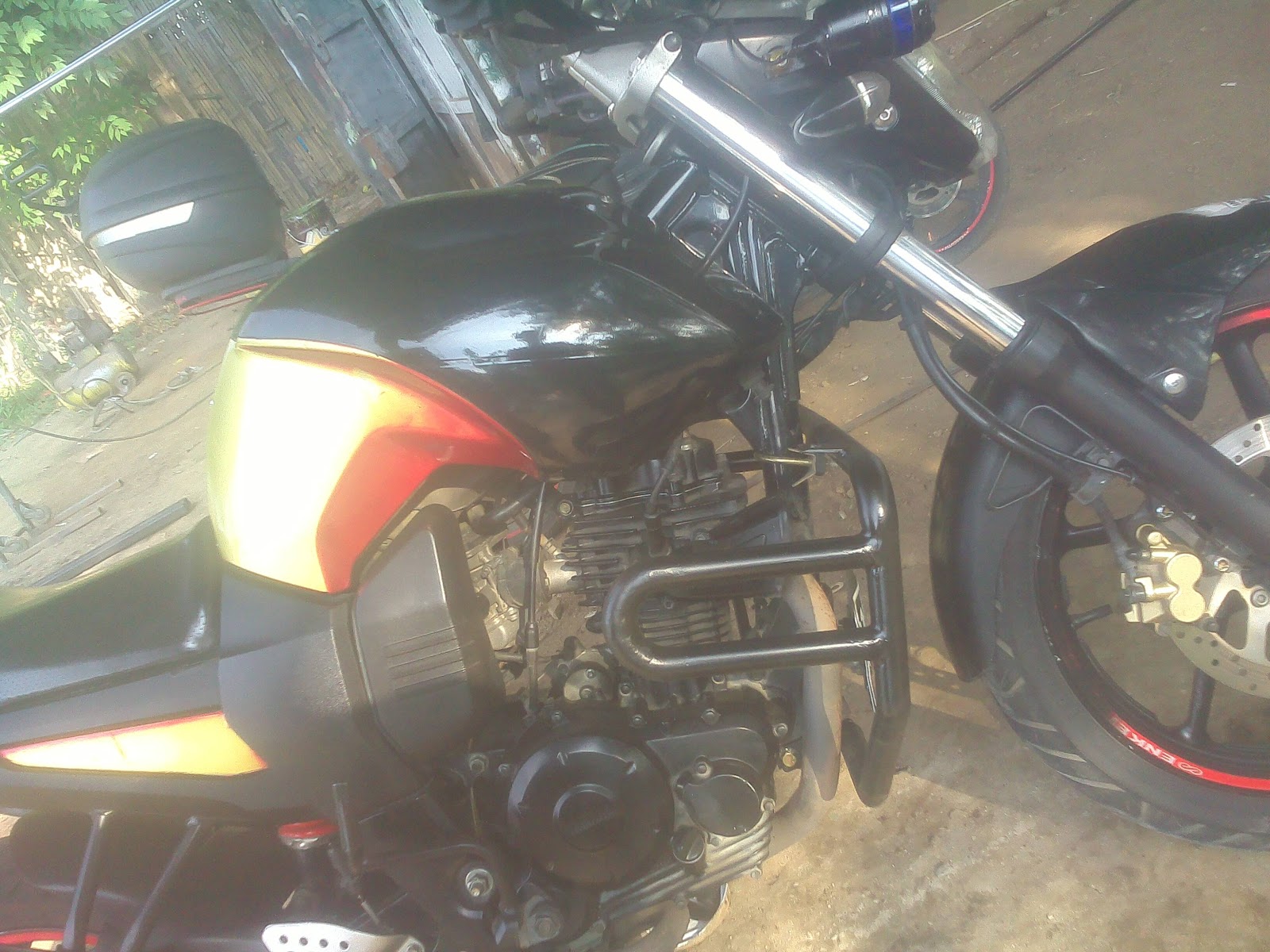 CUSTOM ENGINE GUARD,CRASH BAR,TUBULAR,SIDE GUARD,ENGINE COVER,BREKET ...