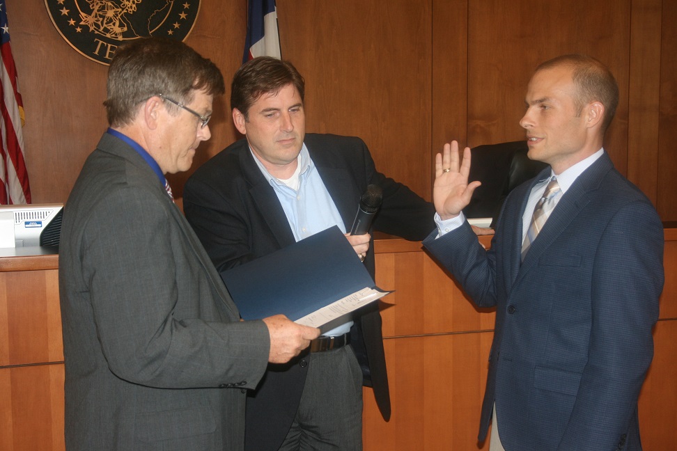 The Kyle Report: Mitchell takes seat on council