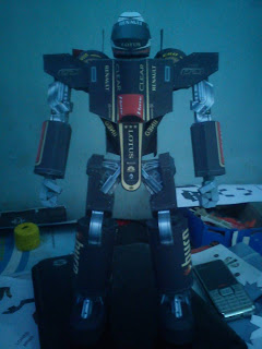 Lotus F1 Kimi Robot Papercraft | PERI KUDUS