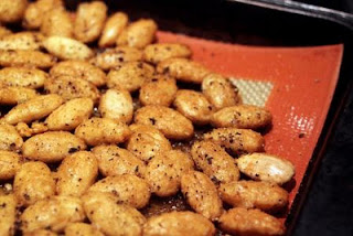 Badger Kitchen: Black Pepper Almonds