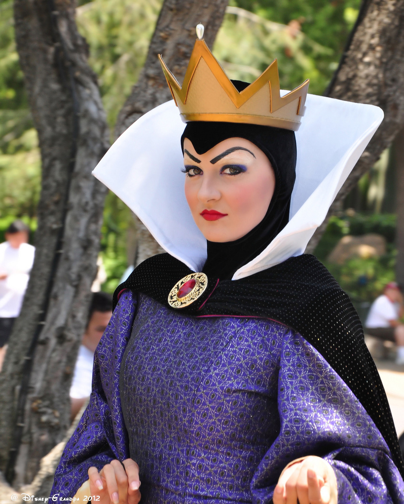 Filmic Light - Snow White Archive: Evil Queen Cast Members