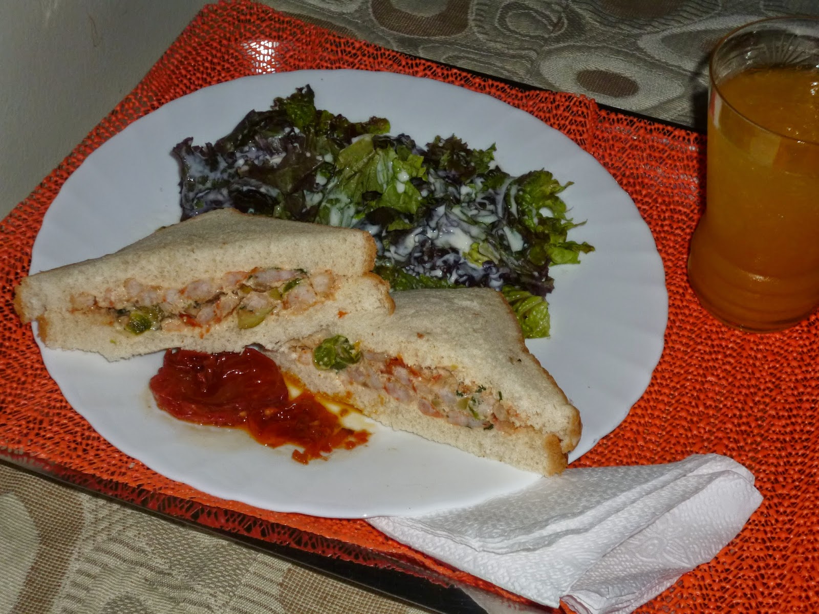 Piteisdadinha: SANDUÍCHE DE CAMARÃO (COM PÃO DE FORMA)
