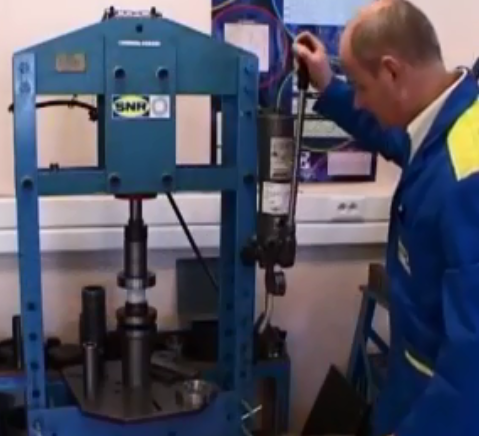 Mecanind: Formas de montagem de rolamentos.