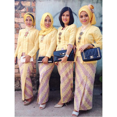 Kebaya Hijab Batik Kuning - Inspirasi Kebaya Indonesia