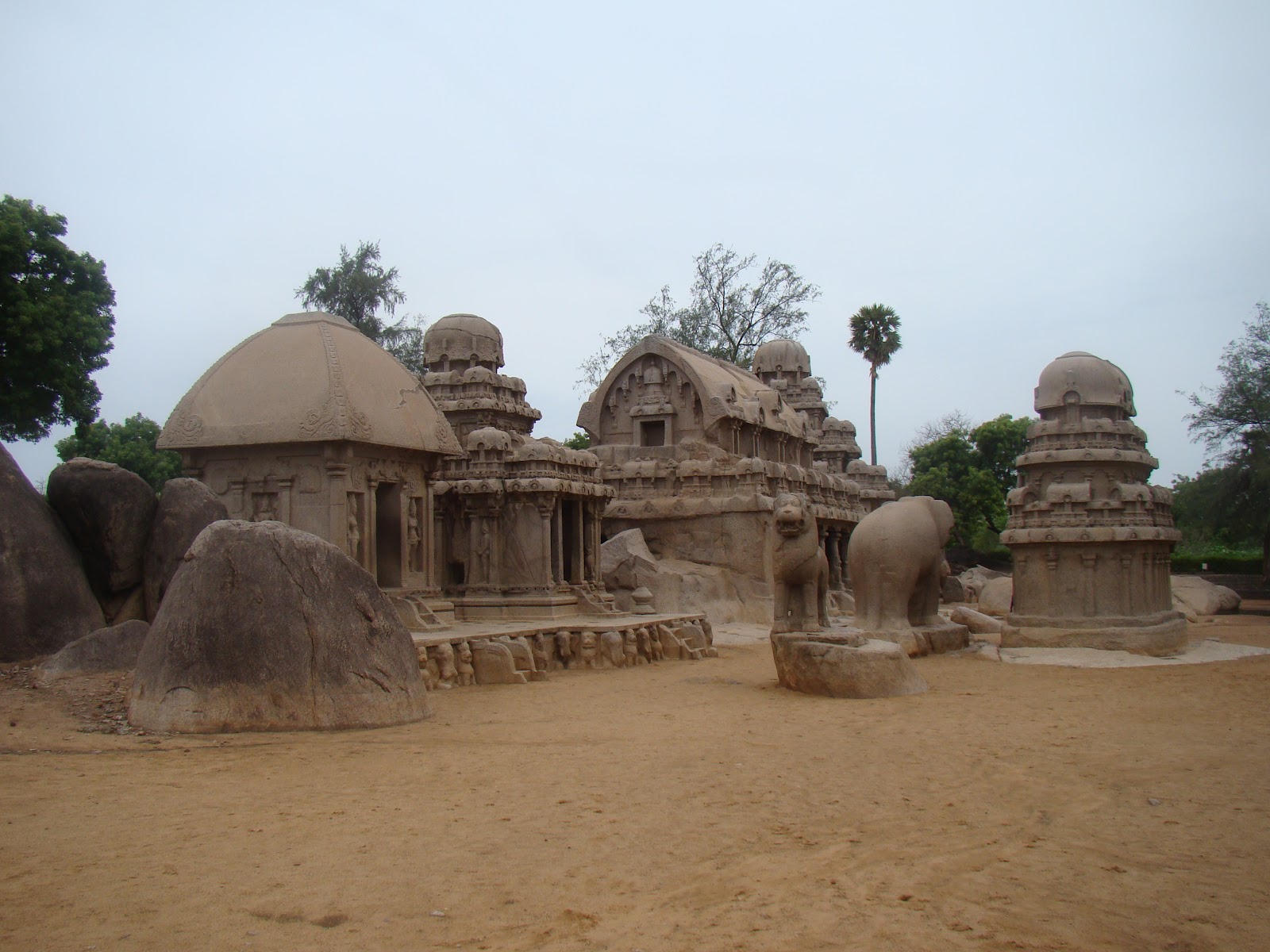 Ātmaprajñānanda Saraswati: Mahabalipuram