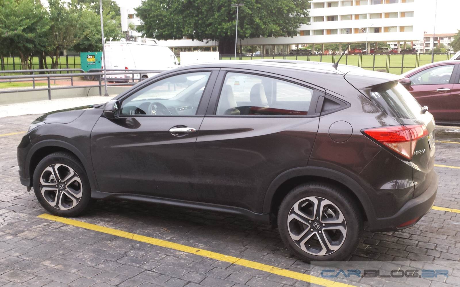 Honda HR-V versões EX e EXL CVT: vídeo, preço e detalhes