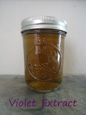 So Essential: violet extract